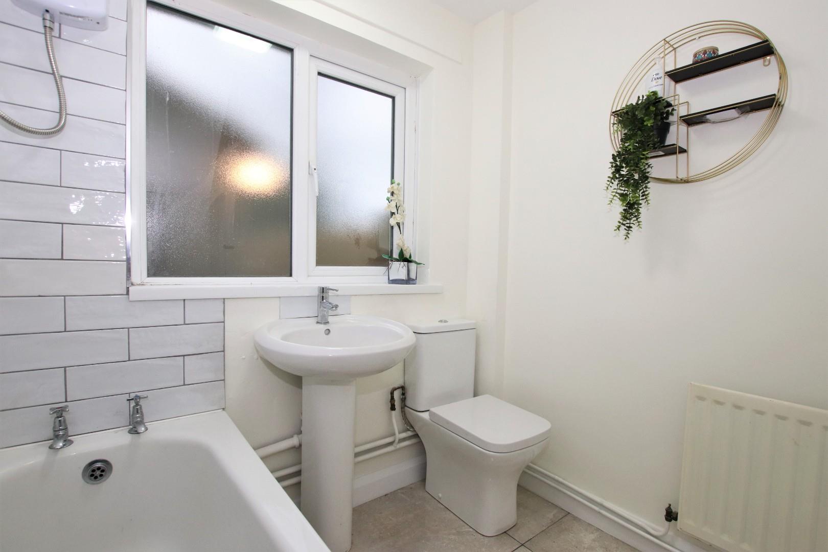 5 Eastbank, Strathfoyle, Derry/Londonderry BT47 6UW - SSTC - Homepage ...